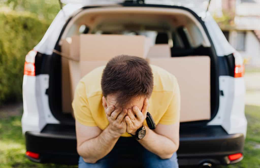 5 Reasons to Avoid Moving by Yourself- Anber Movers Montreal